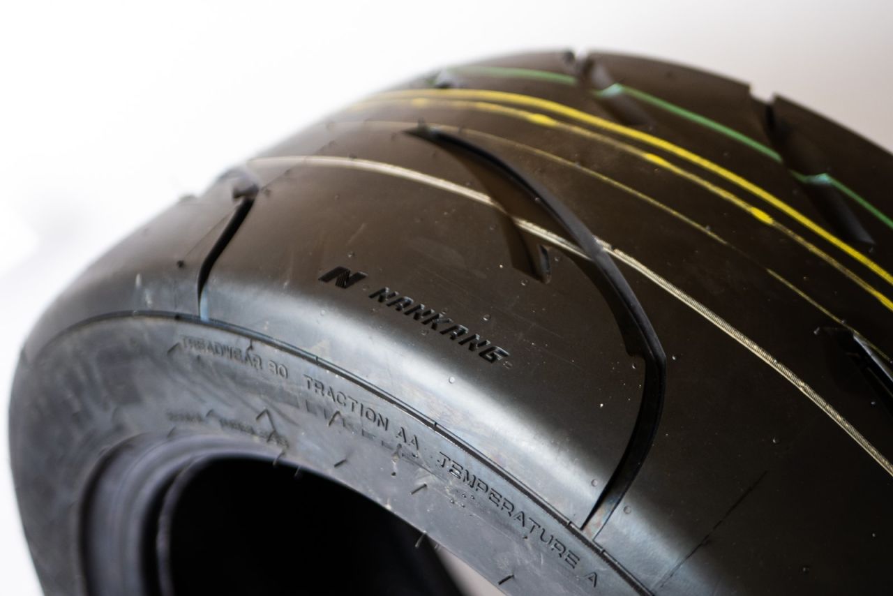 Nankang AR-1 17 Zoll – Semi-Slick mit Top Performance & Preis-Leistung